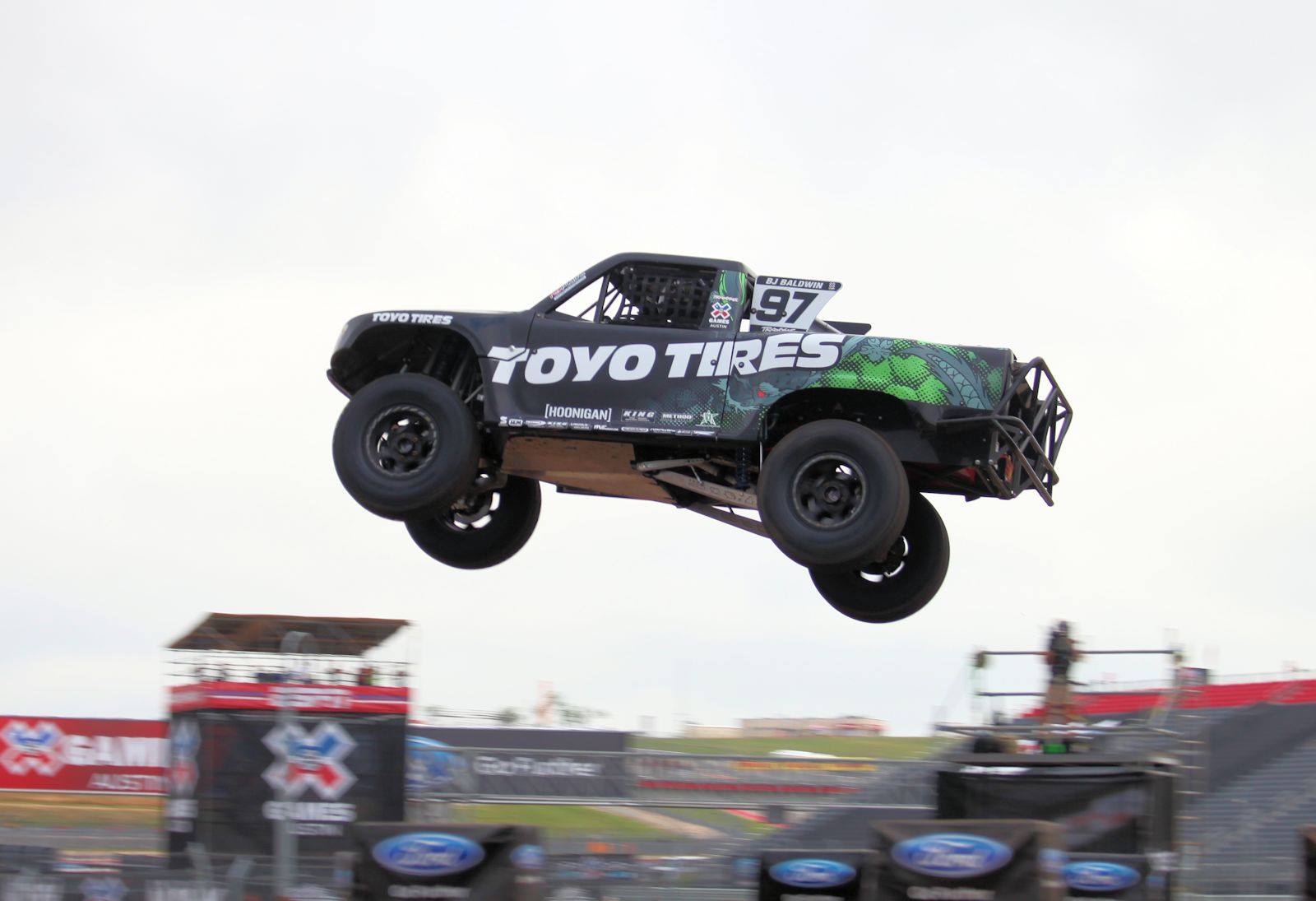 Team Toyo USA thrash dirt in weekend double | Toyo Tires Australia