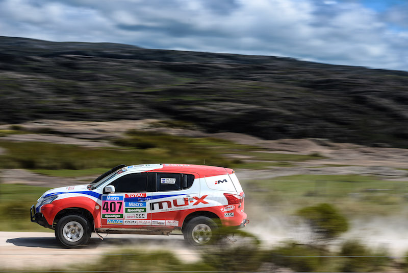 Dakar 2015 Stage 2: Isuzu Motorsports Dakar dream on hold | Toyo Tires ...