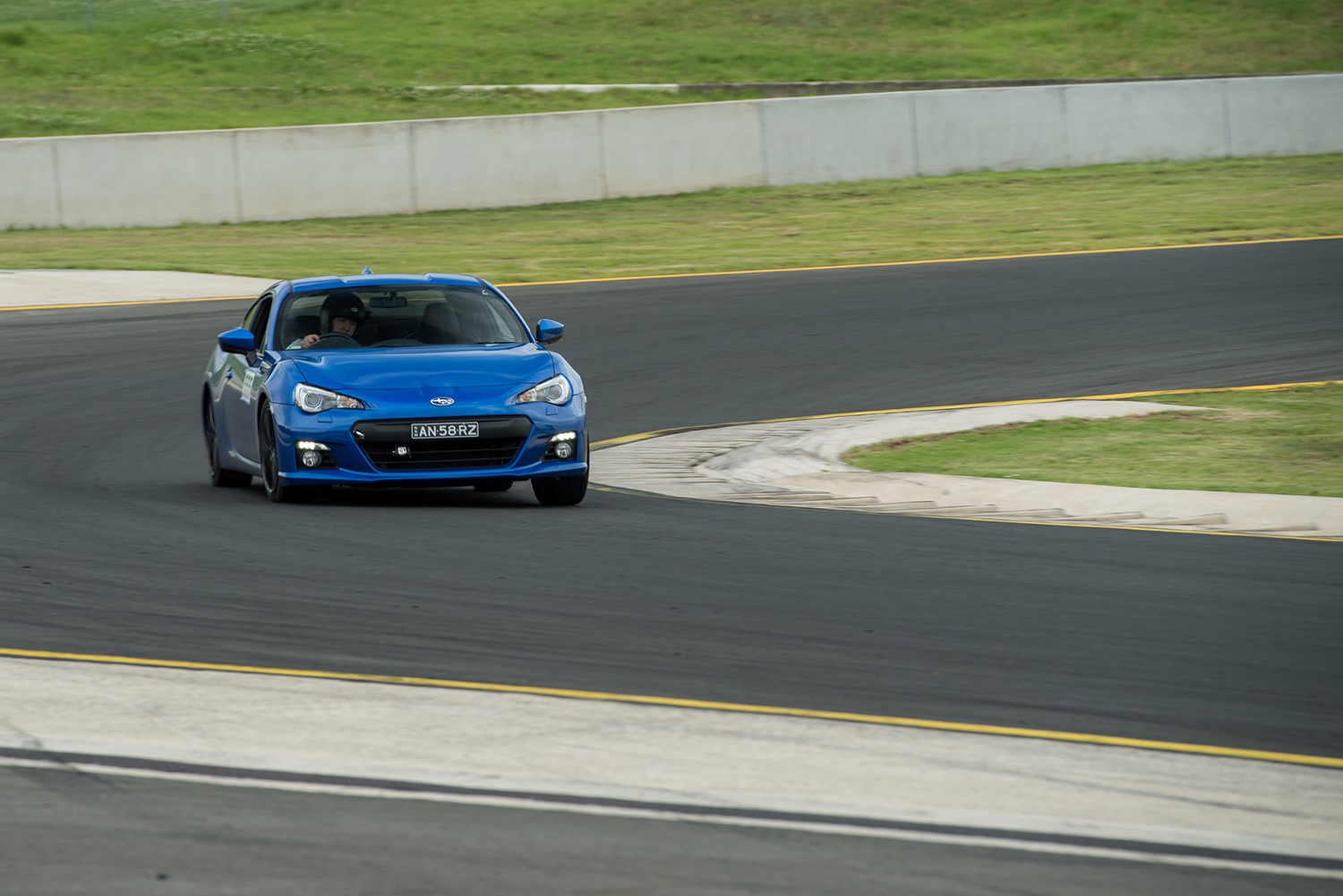Track Review: Proxes R1R | Toyo Tires Australia