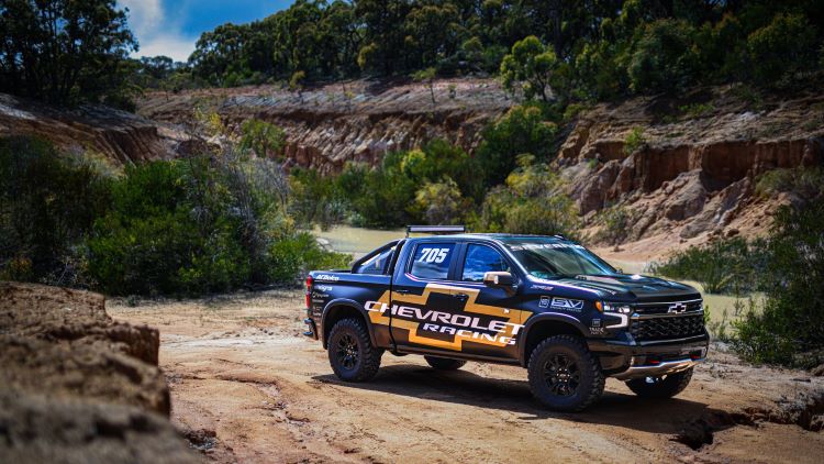 GM SPECIALTY VEHICLES CHOOSE OPEN COUNTRY M/T FOR SILVERADO RACE TRUCK ...