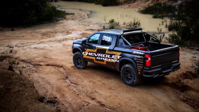 GM SPECIALTY VEHICLES CHOOSE OPEN COUNTRY M/T FOR SILVERADO RACE TRUCK ...