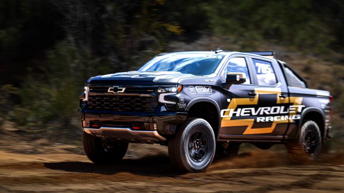 GM SPECIALTY VEHICLES CHOOSE OPEN COUNTRY M/T FOR SILVERADO RACE TRUCK ...